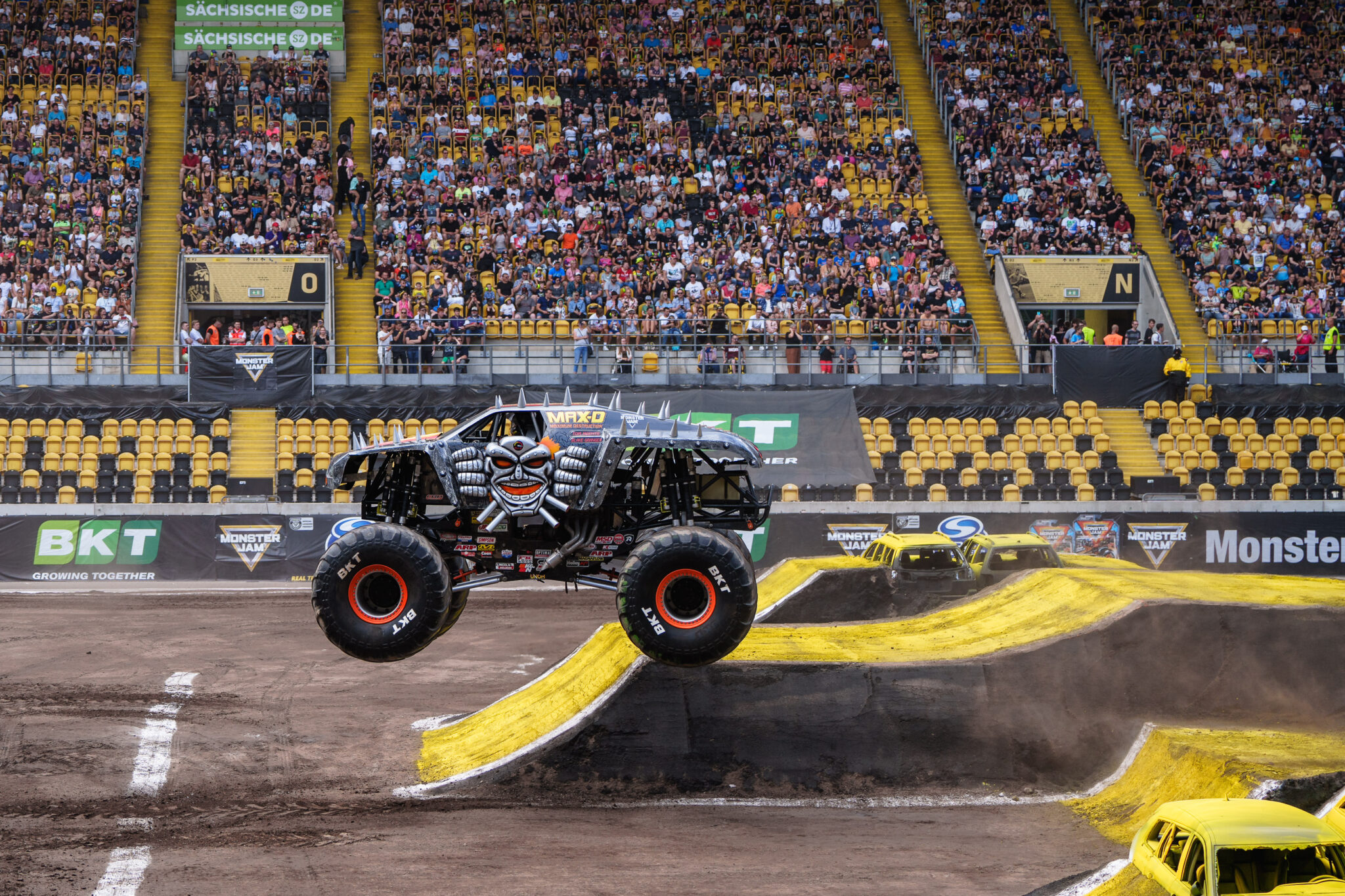 Rückblick - MONSTER JAM - Rudolf-Harbig-Stadion