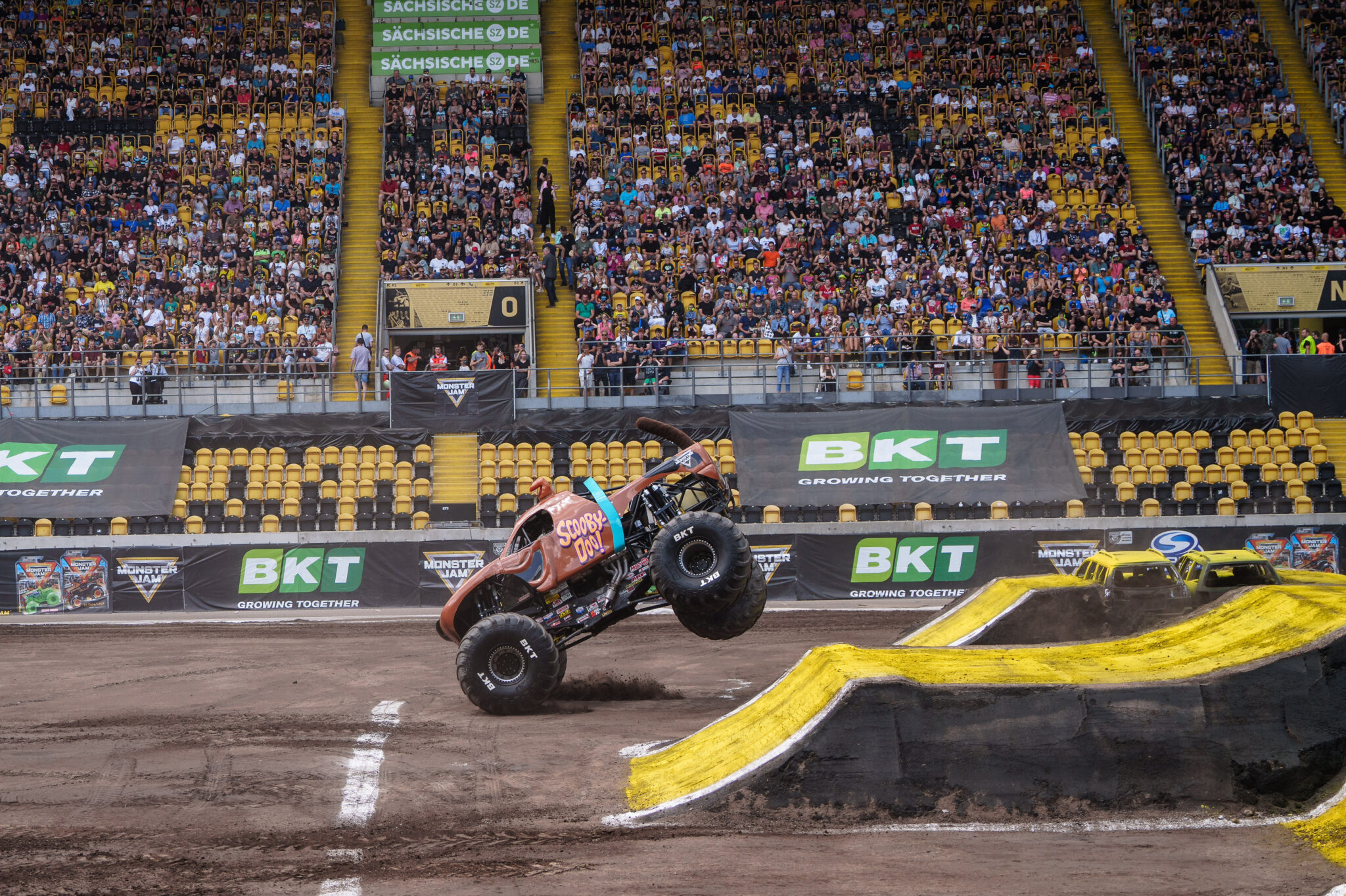 Rückblick - MONSTER JAM - Rudolf-Harbig-Stadion
